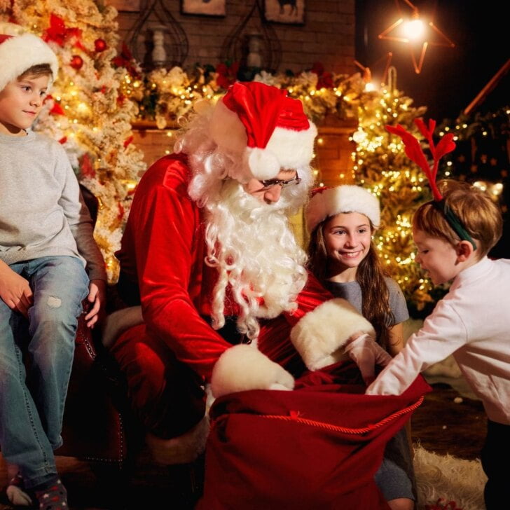 Best Places for Pictures with Santa | Enjoy OC